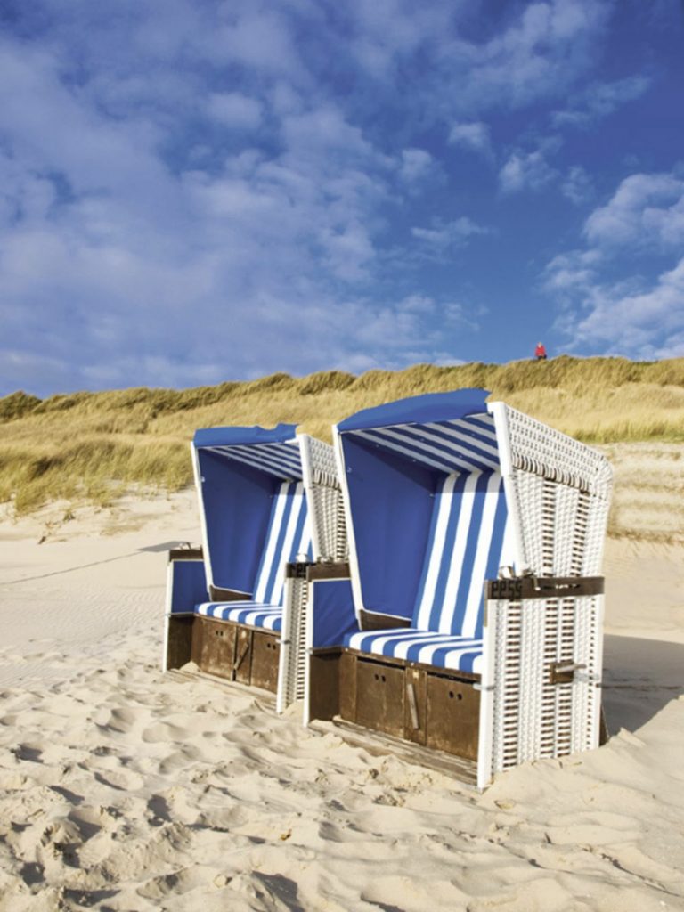 Urlaubsfeeling im Garten mit Strandkorb Sylt - Deko & Feiern - ZENIDEEN