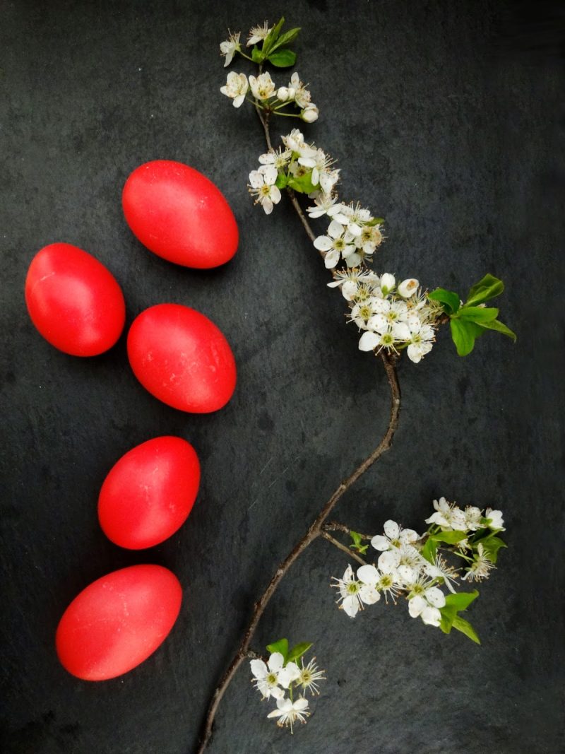 Stilvolle Eier Rot Farben Naturlich Bilder