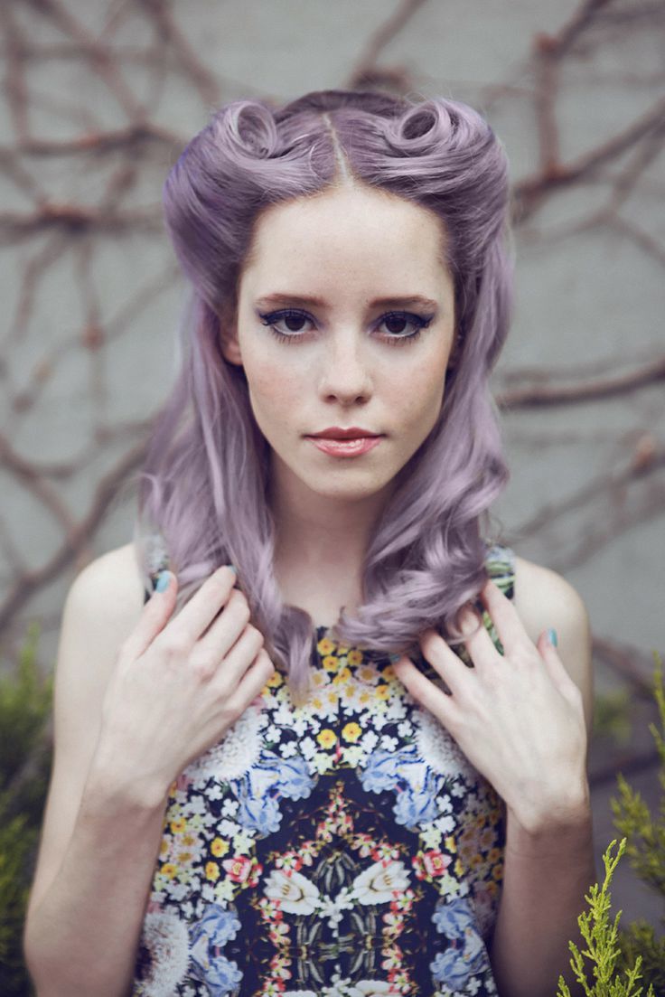 Lila Haare - Haare in Knallfarben sind in - Frisurentrends, Mode - ZENIDEEN