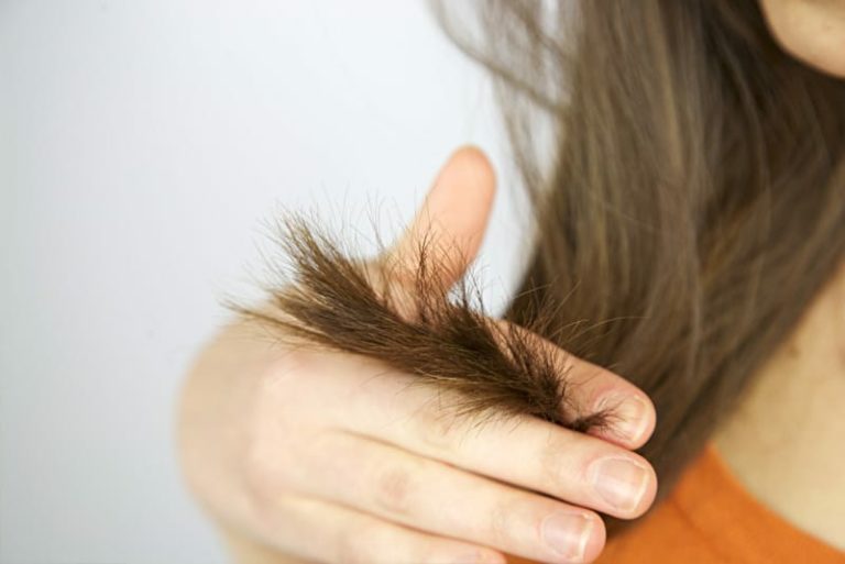 Haarkur gegen Spliss: Tipps für schönes, gesundes & glänzendes Haar