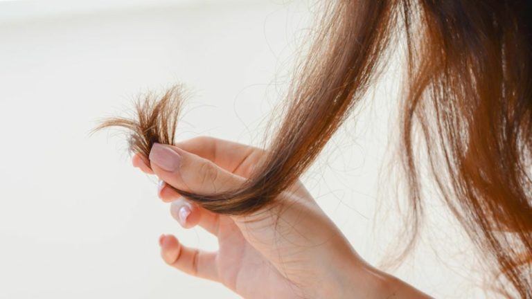 Haarkur gegen Spliss: Tipps für schönes, gesundes & glänzendes Haar